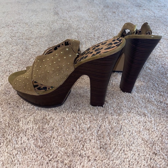 Jessica Simpson | Shoes | Jessica Simpson Green High Platform Heels ...